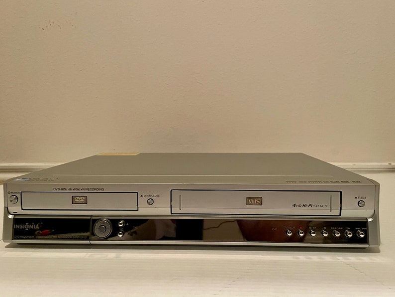 Fully Refurbished Insignia IS-DVD100121 DVD Recorder! VCR Vhs Dvd Combo ...
