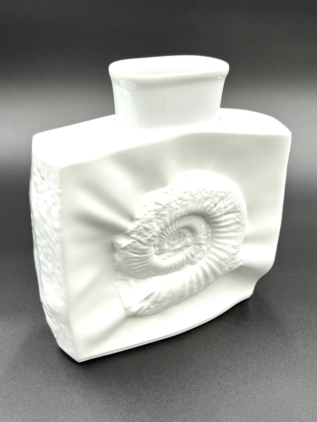 Vintage White Bas Relief Nautilus Vase - Etsy