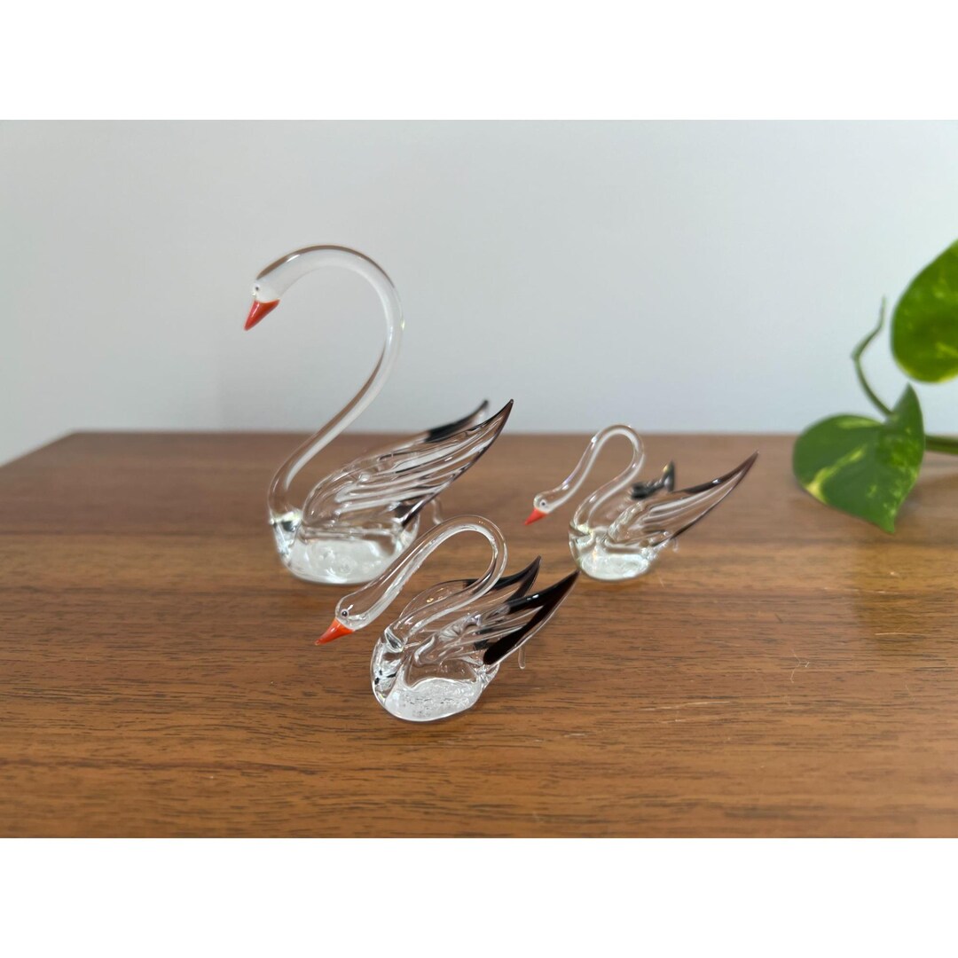 Art Glass Swan Trio - Etsy