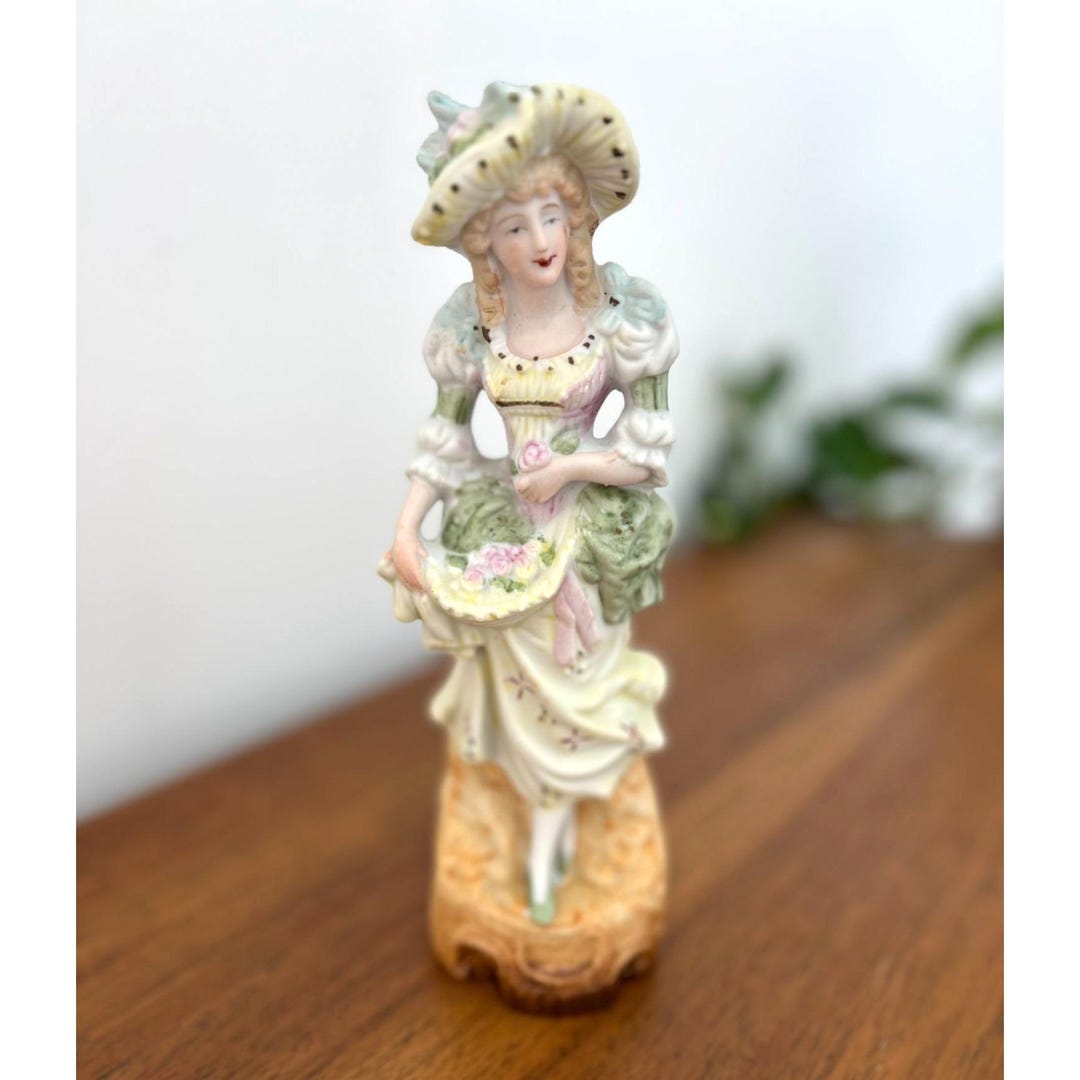Vintage Lipper and Mann Lady Figurine - Etsy