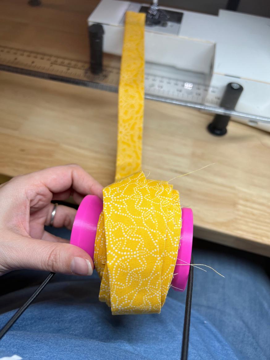 Quilt Binding Spool Necklace - Etsy