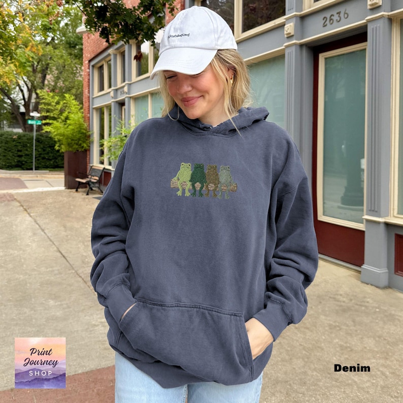 Faux Yarn Frog Hoodie, Comfort Colors 1567, Cute Frog Sweatshirt, Cozy ...