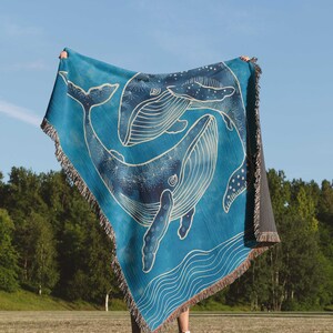 Whale Lovers Blanket, Ocean Themed Decor, Cozy Couch Throw, Gift for ...