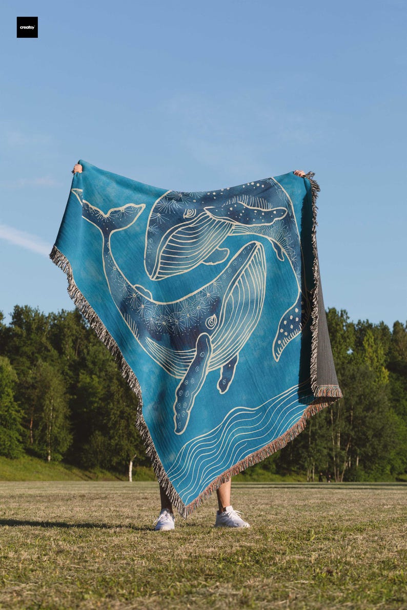 Whale Lovers Blanket, Ocean Themed Decor, Cozy Couch Throw, Gift for ...