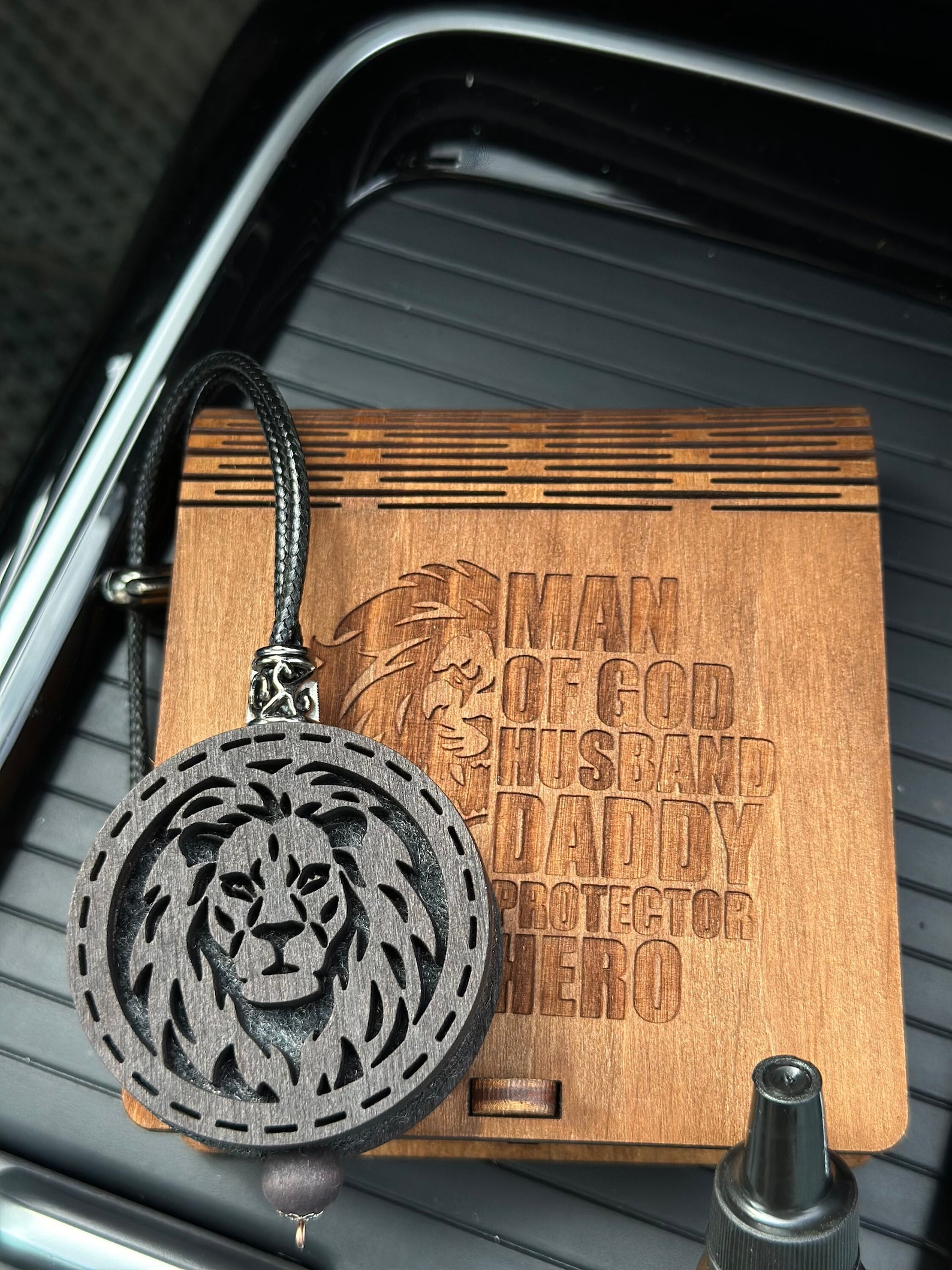Engraved Lion Wooden Car Diffuser Gift Box, Personalized Car Fragrance ...