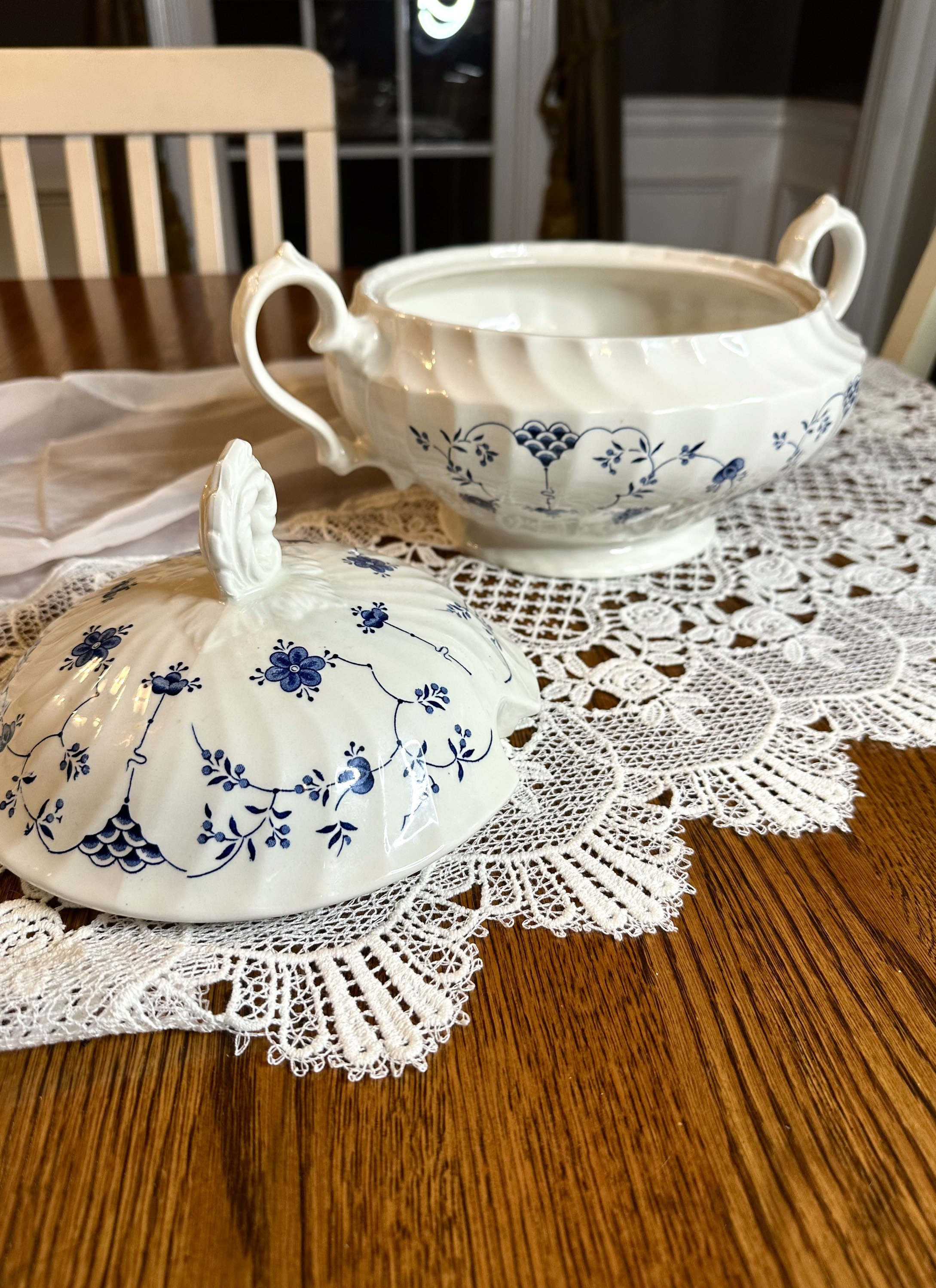 Vintage Churchill Blue Denmark China Soup Tureen With Swirl Rim and Lid ...
