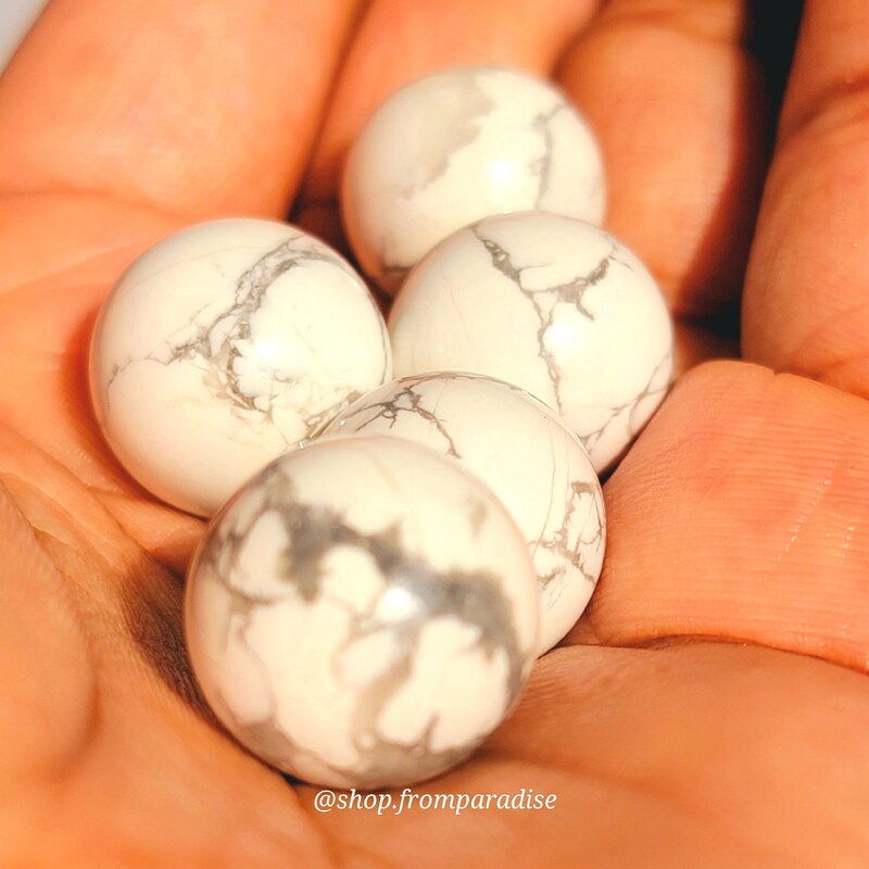 Howlite Crystal - Etsy