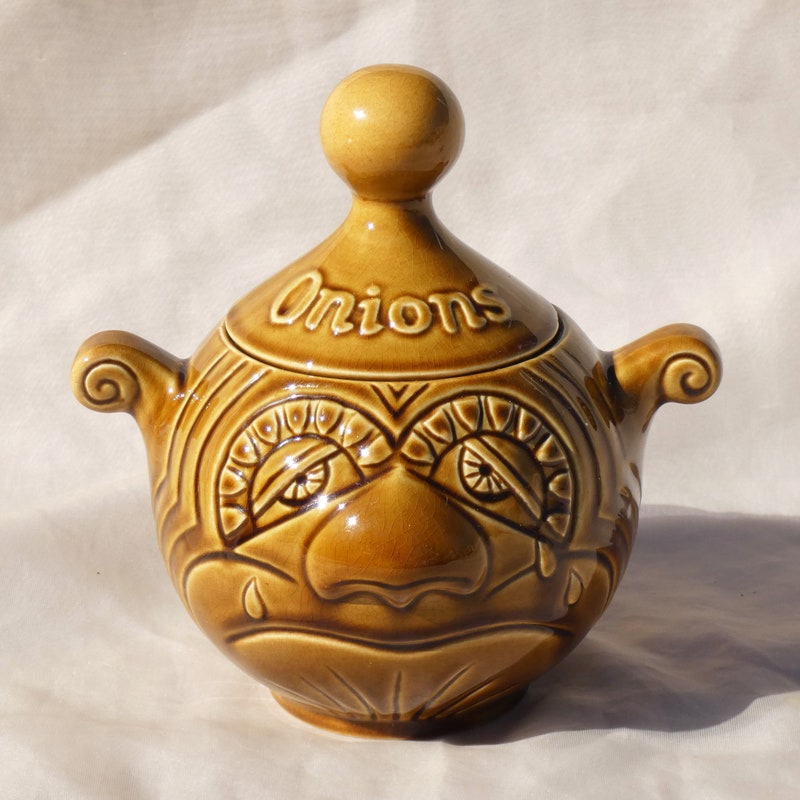 Ceramic Onion Jar - Etsy