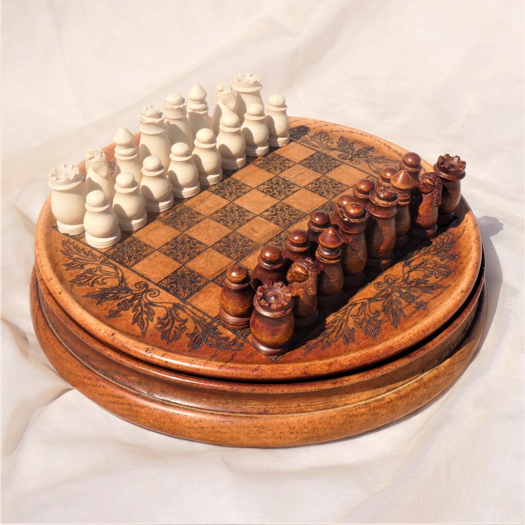 History Craft Round Chess and Checkers Celtic Chess Set Vintage Resin ...