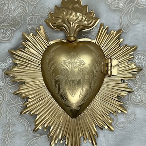 Gold Metal Sacred Heart - Etsy