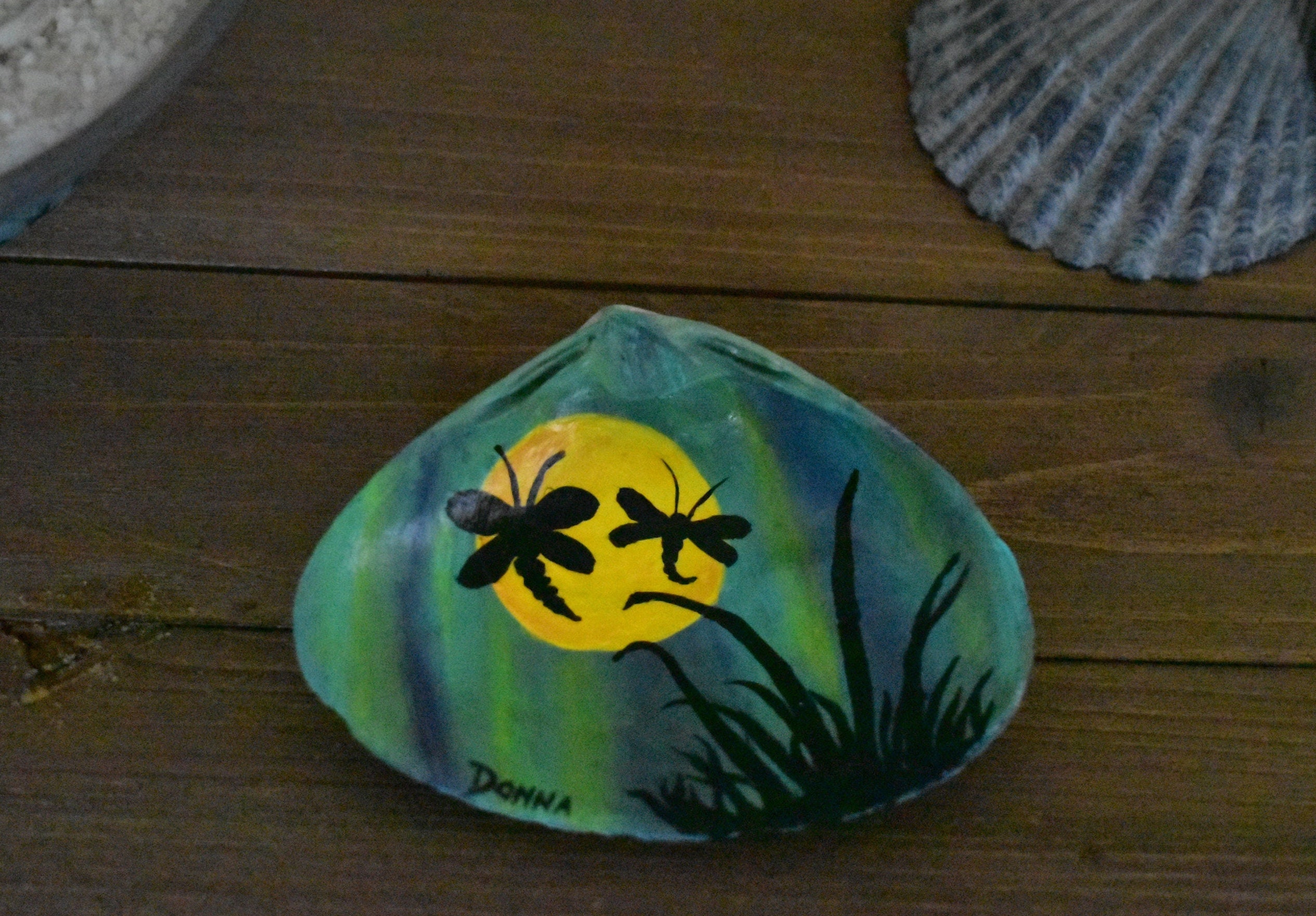 Hand Painted Dragonflies on a Clam Shell - Etsy
