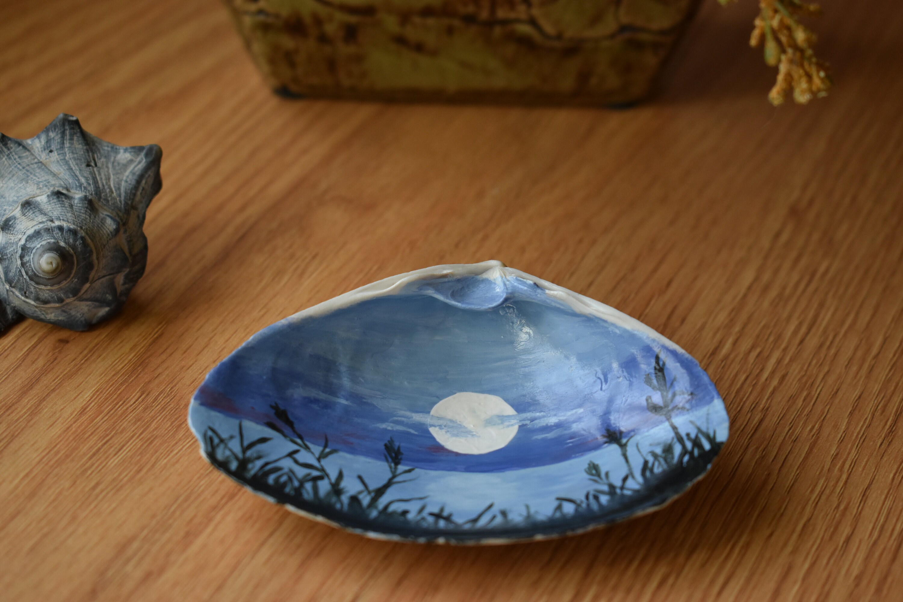 Hand Painted Moonrise Over the Ocean on Clam Shell - Etsy