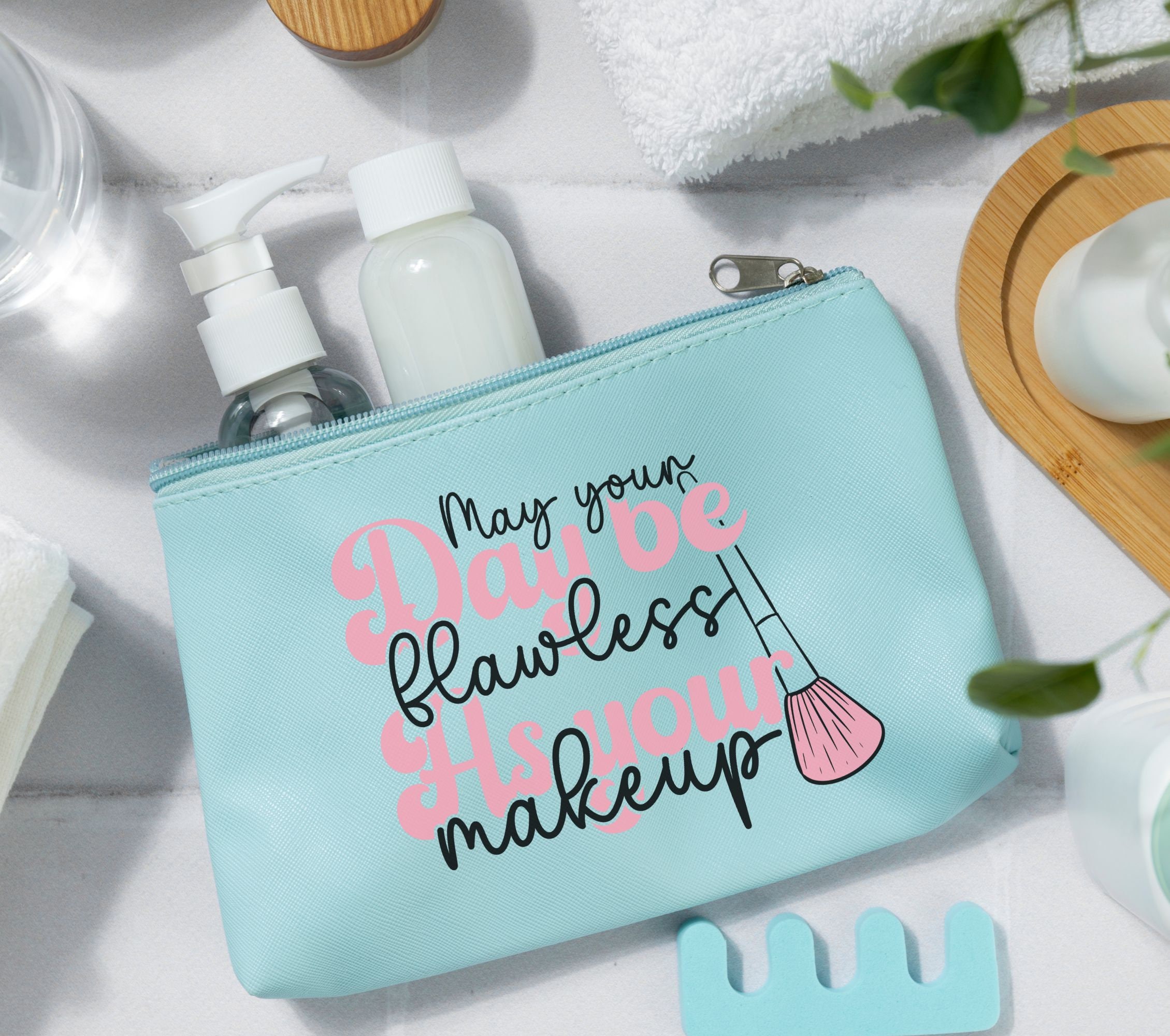 Makeup Bag SVG Bundle| Makeup Bag Svg| Makeup Svg| Makeup Bag Design ...