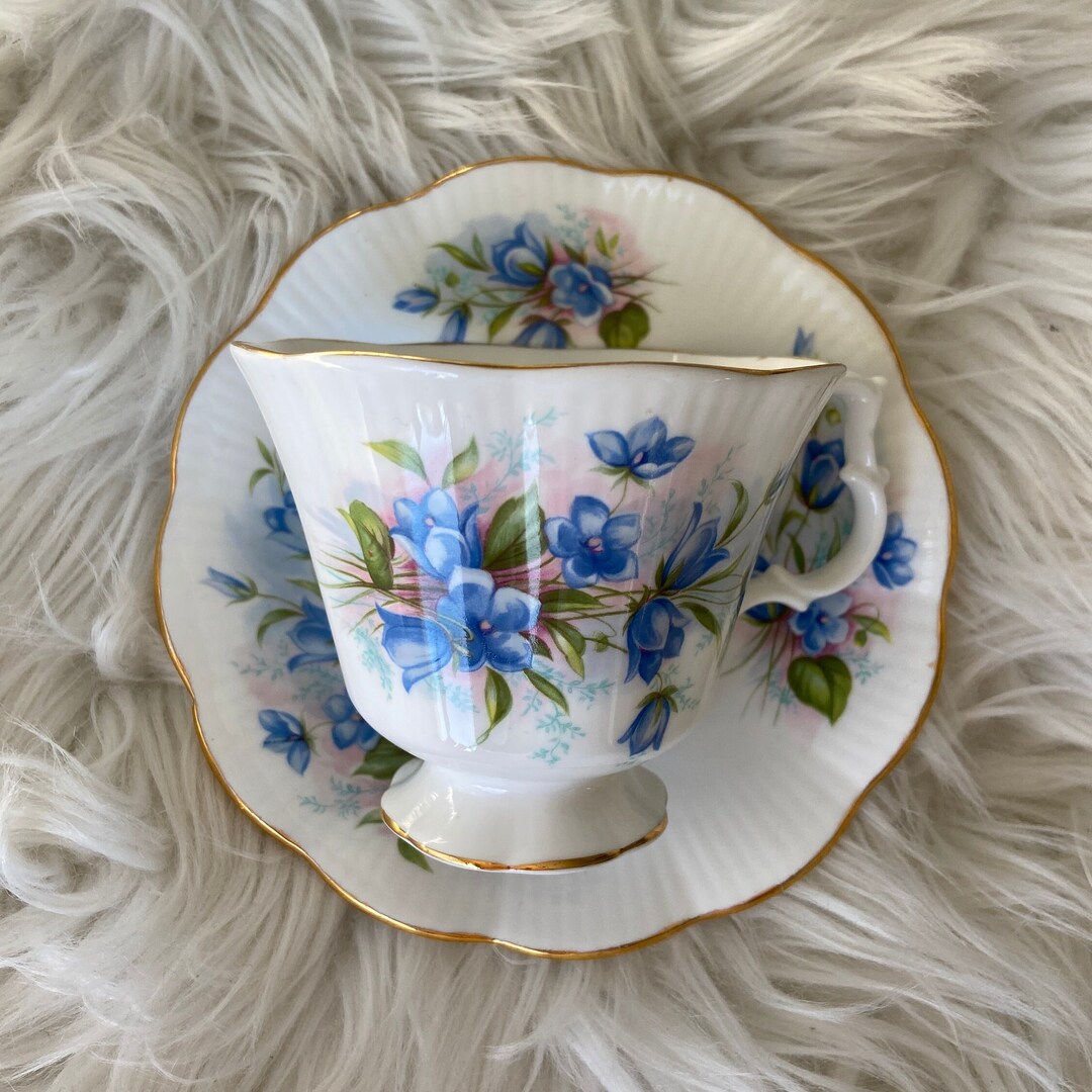 Vintage Royal Albert Blue Floral Pattern Bone China Scalloped Teacup ...