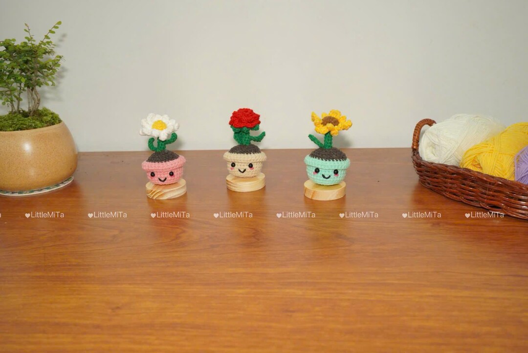 Mini Colorful Crochet Flower Pot, Emoji Crochet Flower Pot, Mini ...