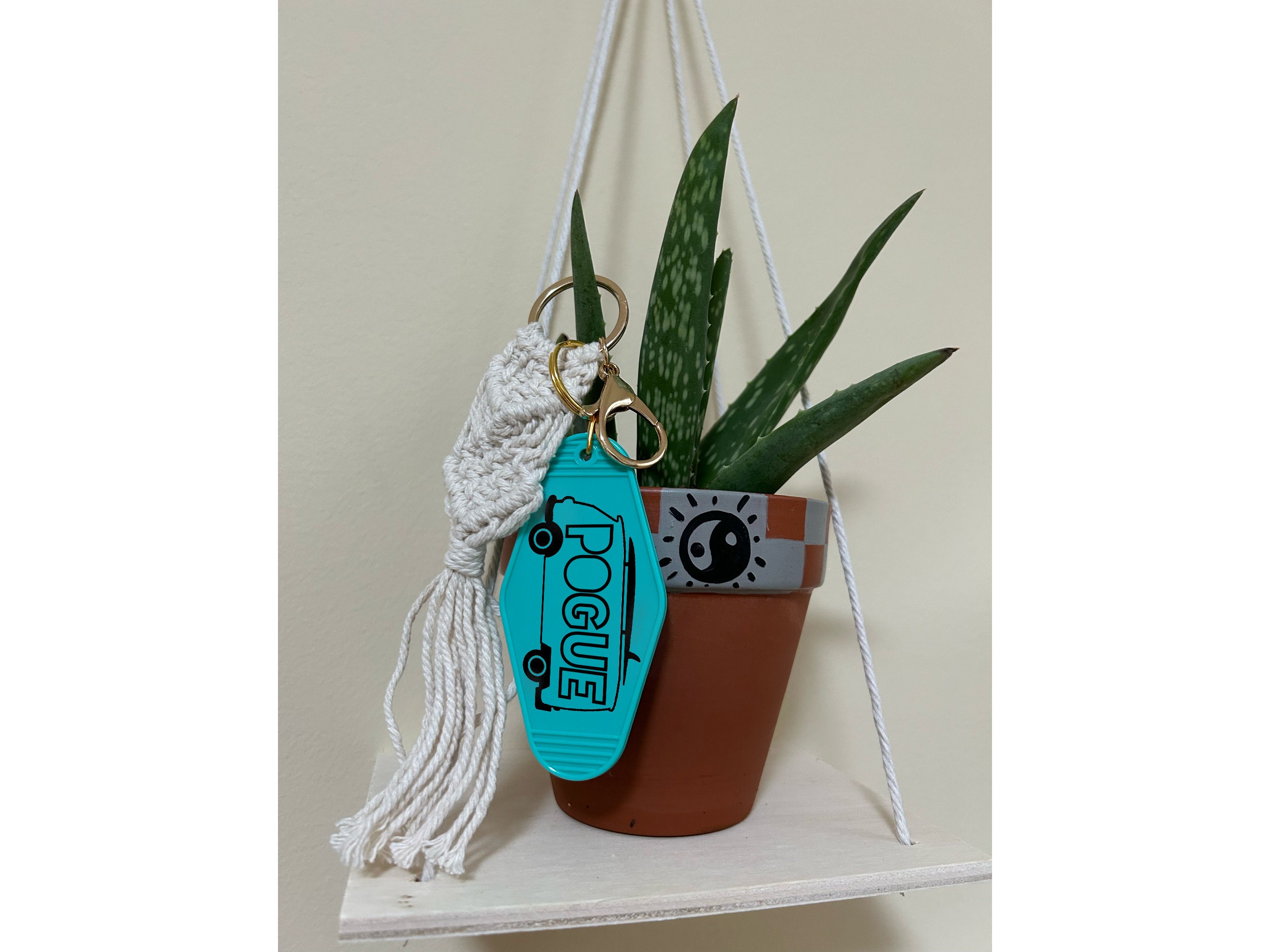 OBX Vintage Hotel Motel Macrame Keychain Outer Banks - Etsy
