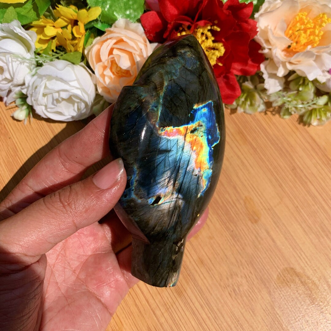Natural Polished Labradorite Leaves Free Form Quartz Carved Labradorite ...