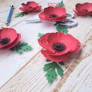 Handmade Paper Poppy Set: Nursery Wall Decor, Table Decoration - Etsy