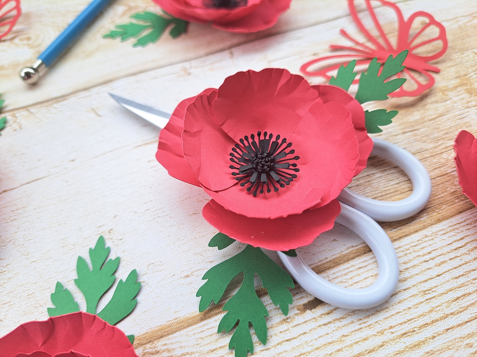 Handmade Paper Poppy Set: Nursery Wall Decor, Table Decoration - Etsy
