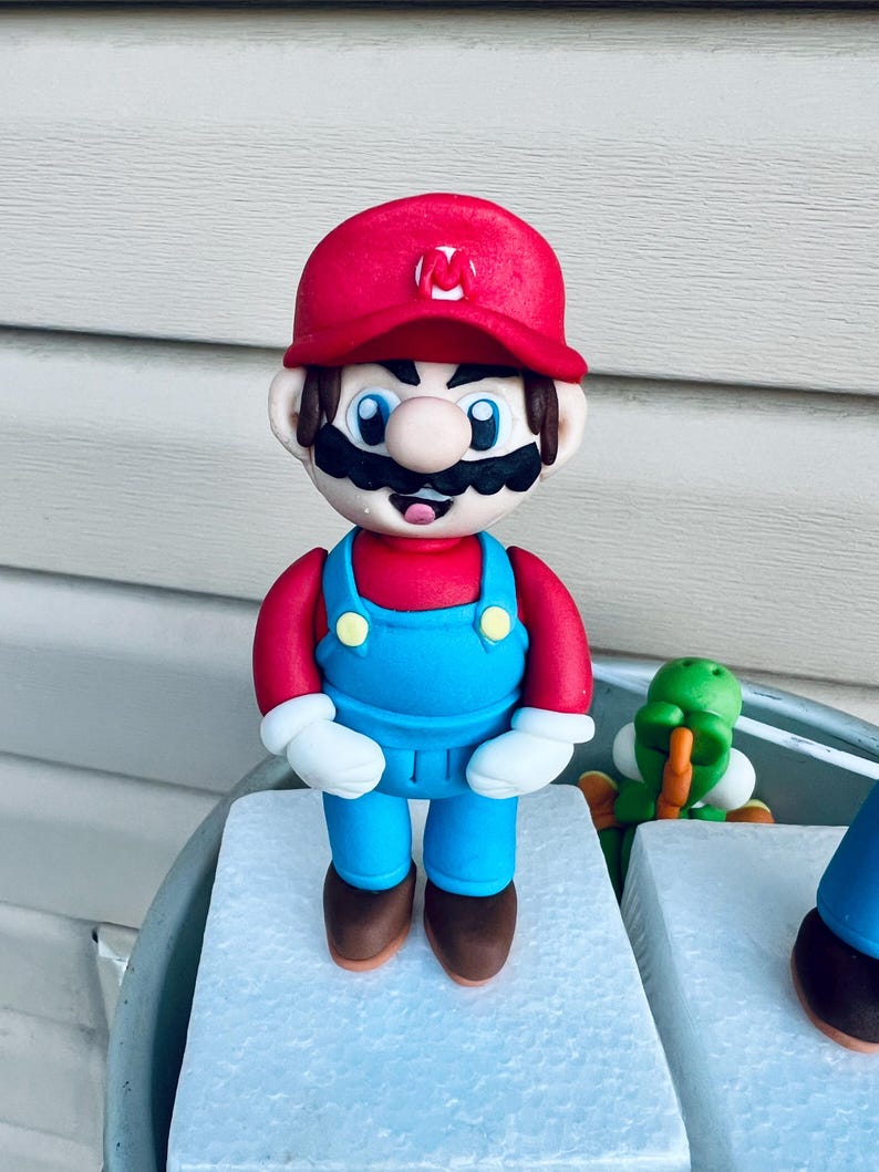 Super Mario Bros Edible Fondant Cake Toppers - Etsy