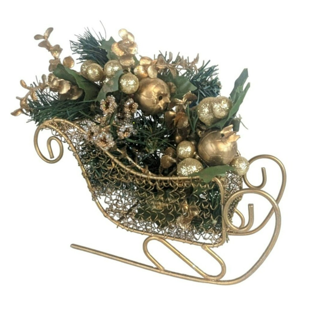 Vintage Gold Metal Wire Sleigh Pine Needle Balls Arrangement Christmas ...