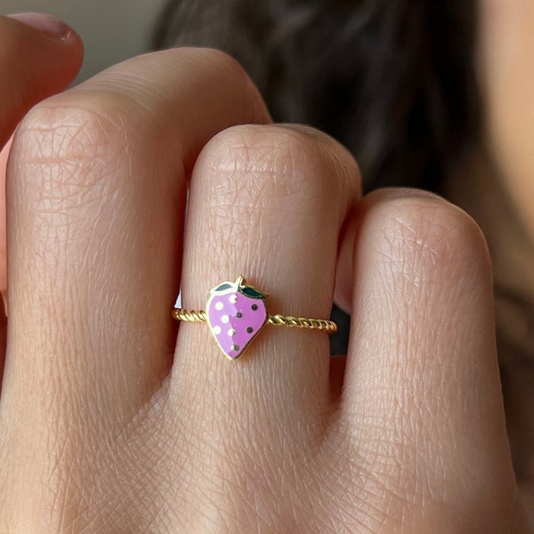 Strawberry Ring - Etsy
