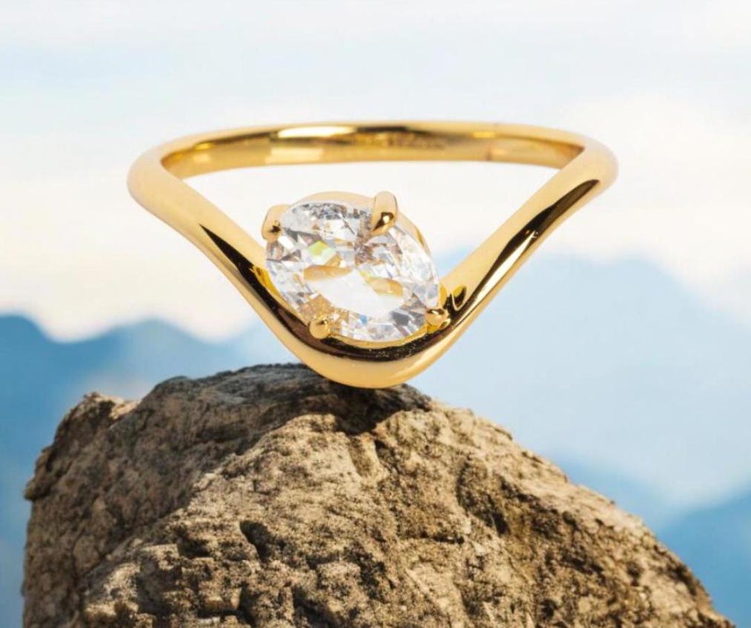 Oval Moissanite Ring 14k Solid Gold Floating Gem Ring East West Unique ...