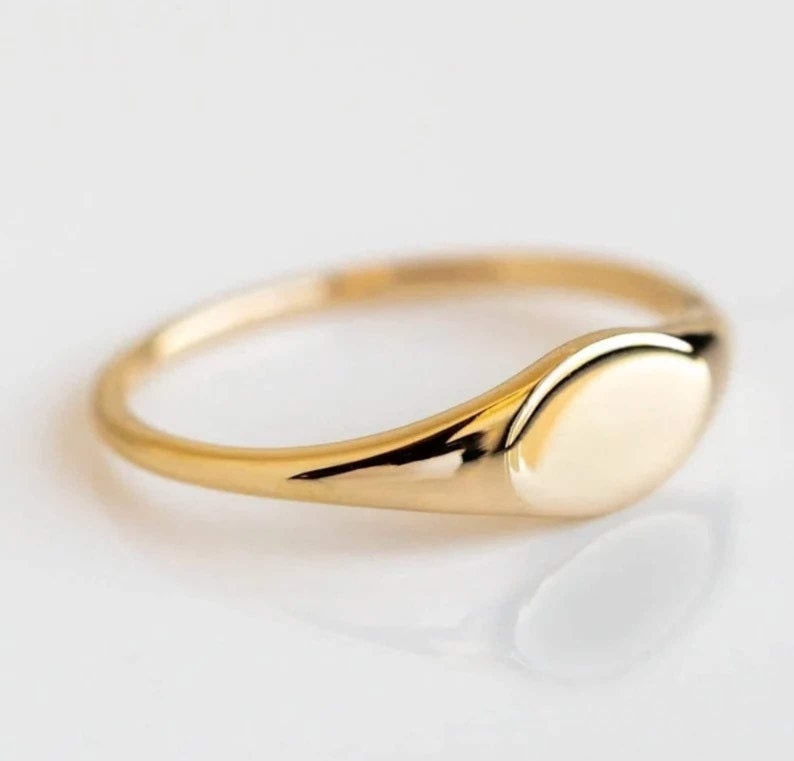 14k Solid Gold Oval Signet Ring, Name Engraved Pinky Ring, Dainty ...