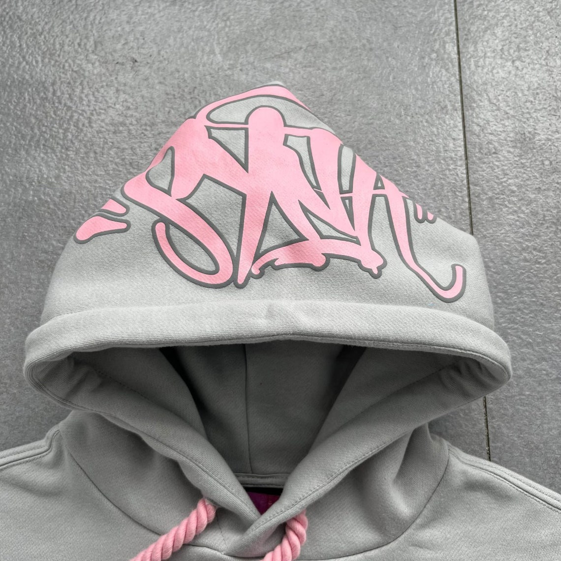 SYNAWORLD Syna Logo Tracksuit Grey-pink Set - Etsy