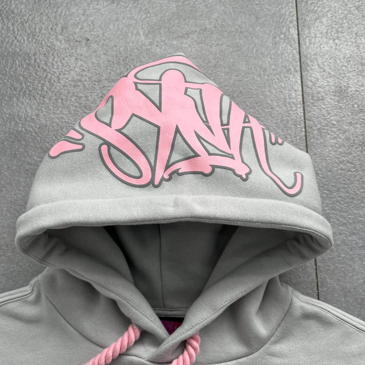 SYNAWORLD Syna Logo Tracksuit Grey-pink Set - Etsy