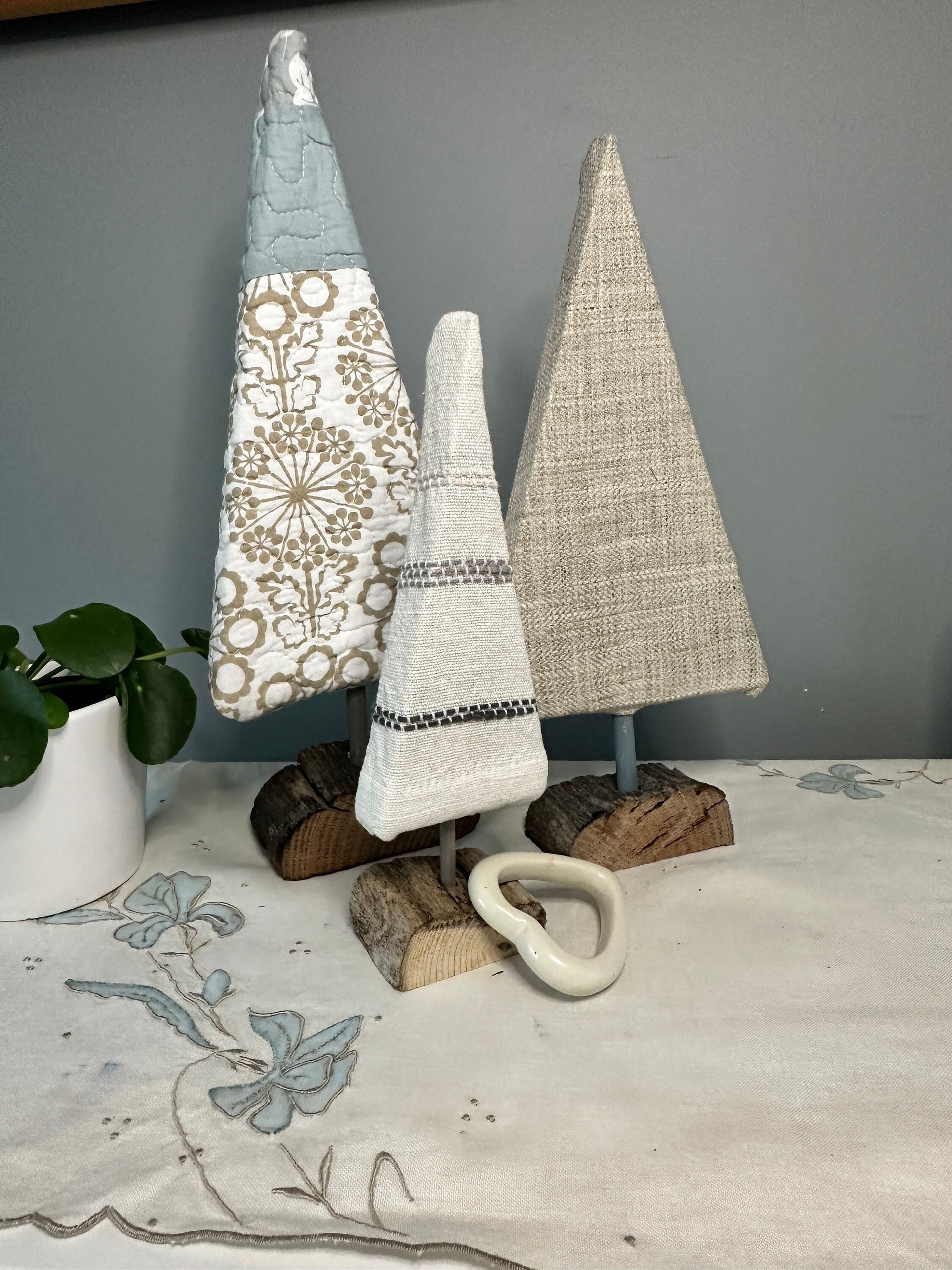 Modern Farmhouse, Fabric Trees, Farmhouse Christmas Tree, Modern Mantle ...
