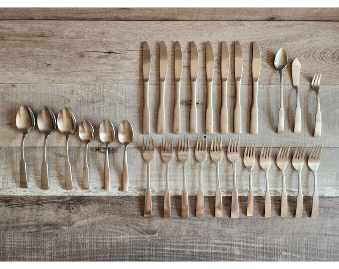 28 Piece Rogers Stainless Korea Flatware Fiddle Shape Satin Tipped Flatware Set - Etsy