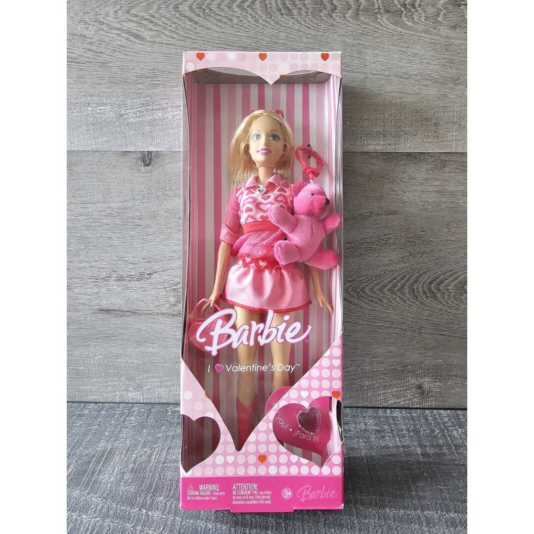 Vintage 2006 I Love Valentines Day Barbie W/ Bear Charm & Heart Ring ...