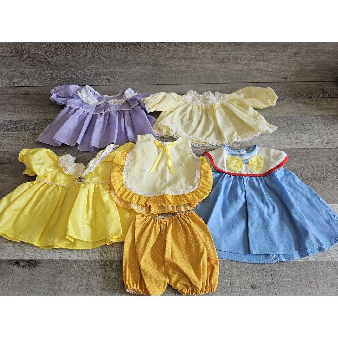 Lot of 6 Piece Vtg Baby Doll Clothes Dresses Newborn Girl Reborn Dolls ...