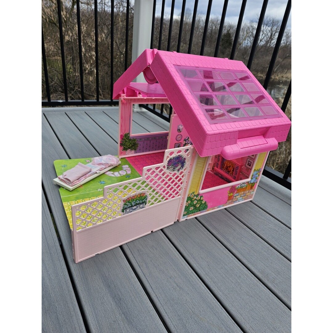 Vintage 1992 Mattel Barbie House Fold N Fun House Dream House Carrying ...