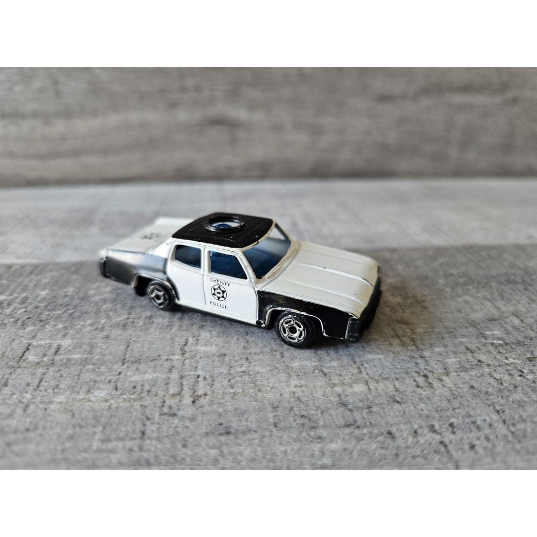 1972 AMC Matador Matchbox Diecast Summer Sheriff Car 8583-4 Hong Kong ...