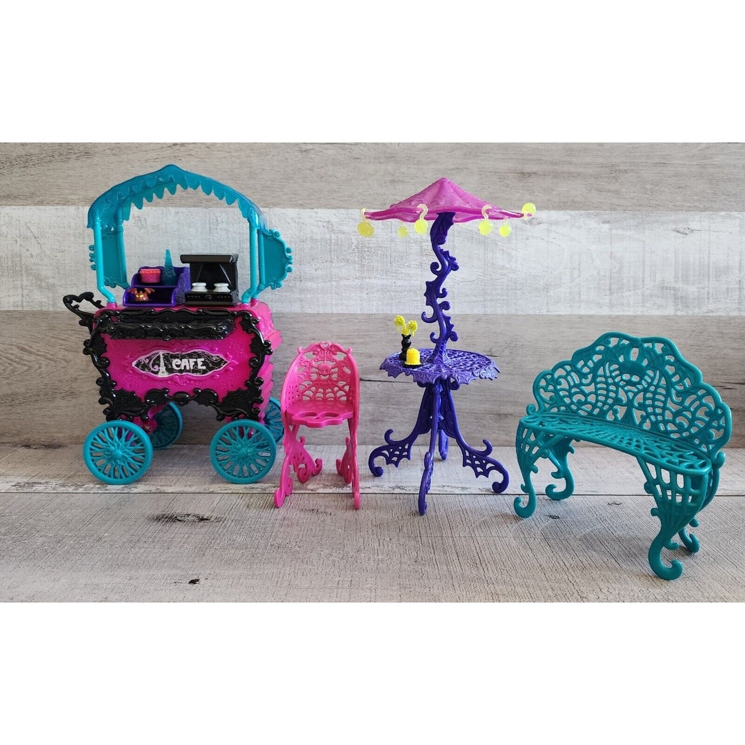 Monster High Travel Scaris Cafe Cart Playset MINT Condition Accessories ...