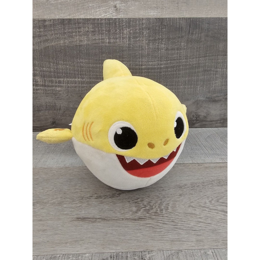 8 Wowwee Pinkfong Baby Shark Yellow Dance Sing & Snuggle Plush Toy ...