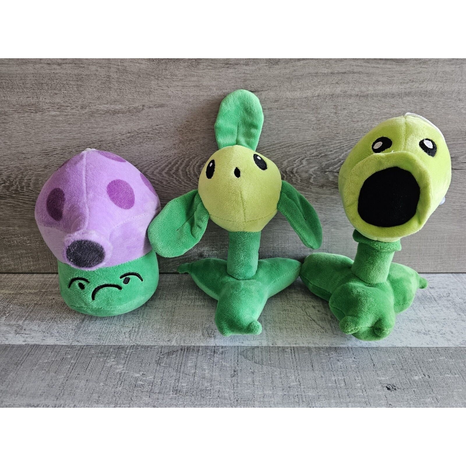 Plants Vs Zombies Plush Stuffed Animal Puff Shroom Blover LOT Window ...