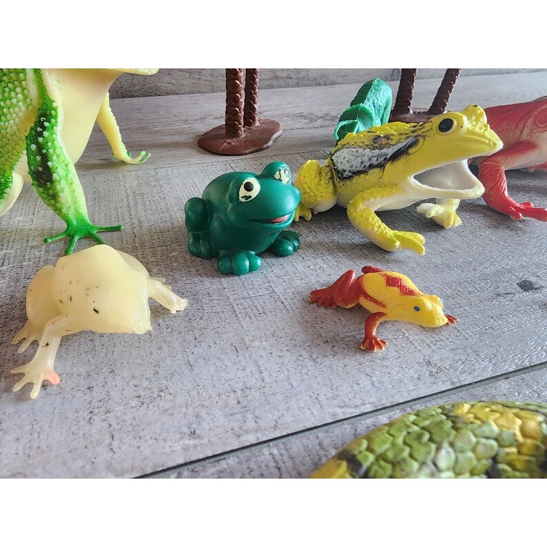 Snakes Frogs Lizards 19 Toy Lot Plastic Rubber Amphibians - Etsy