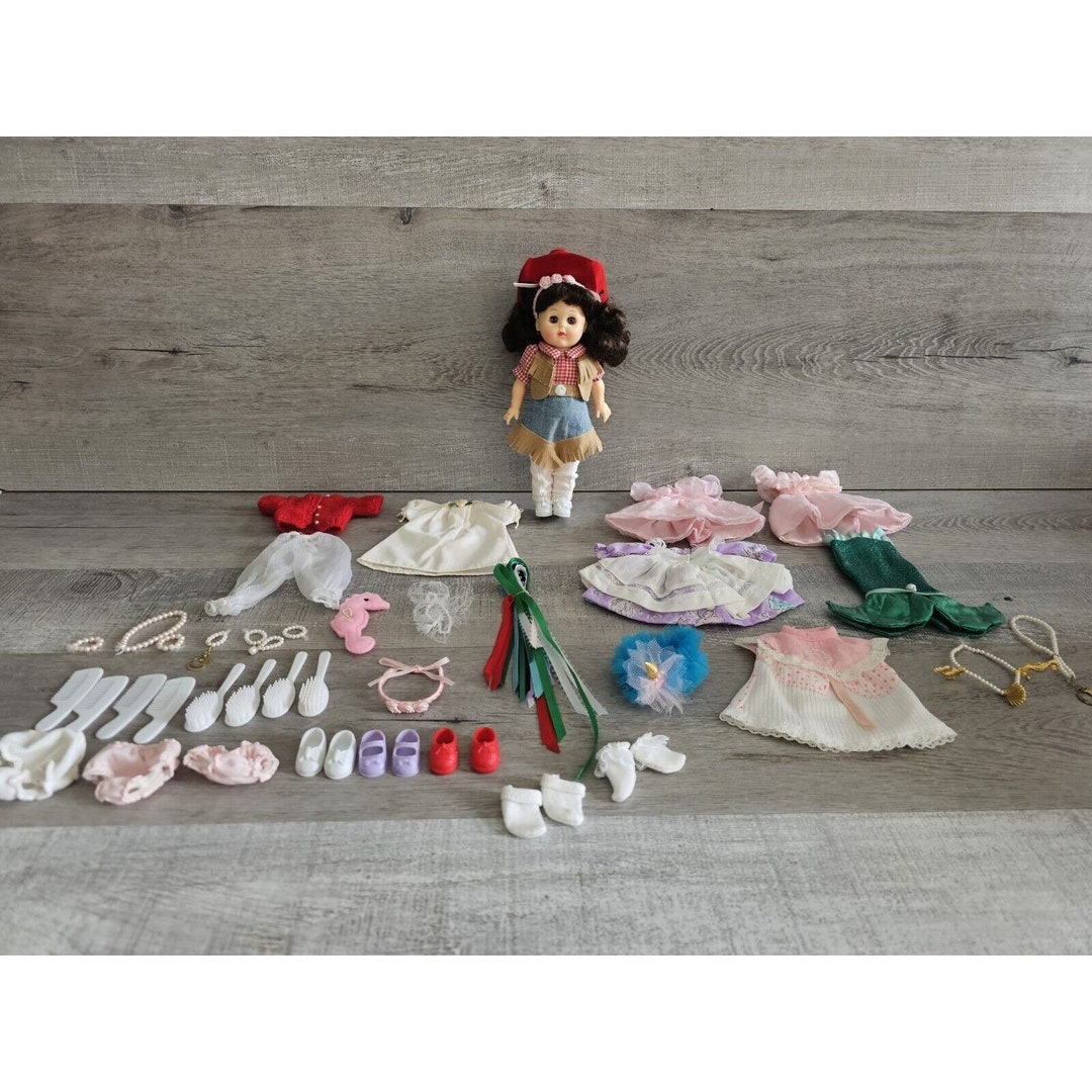 Ginny Wild West Doll 8 Vogue Dolls Collectible 70120 Dakin 1984 Outfits ...