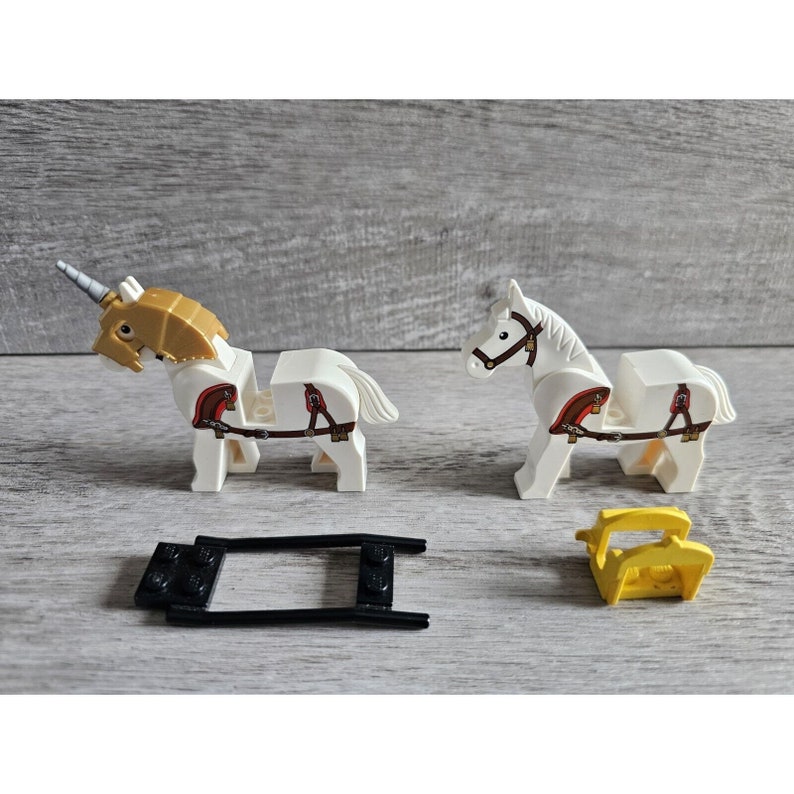 Lego Castle King Carriage Horse Gold Tassle Pattern Accessory 4493c LOT ...