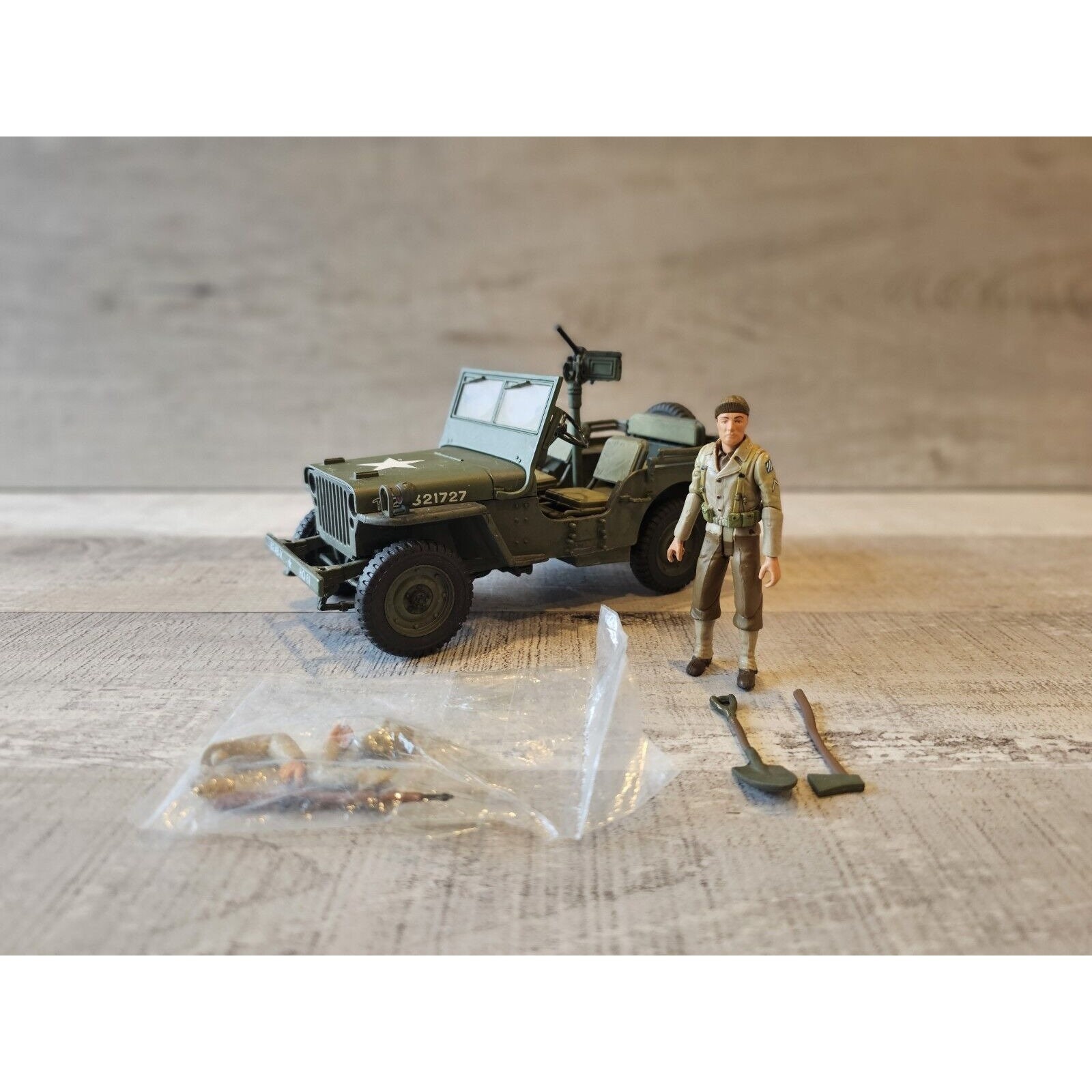 21st Century Toys Ultimate Soldier Green Plastic U.S.A 21st Century Toys Ultimate Soldier Green Plastic U.S.A