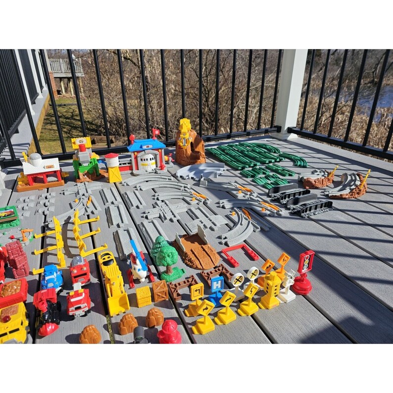 Huge Fisher Price Geotrax Train Sets W Remotes Farm Town Firetruck ...