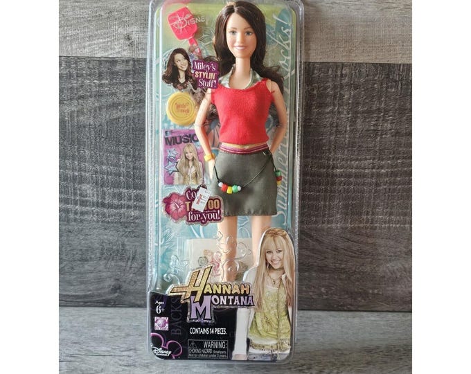 Jakks Pacific 2007 Disney Hannah Montana Miley's Stylin Stuff Doll New ...