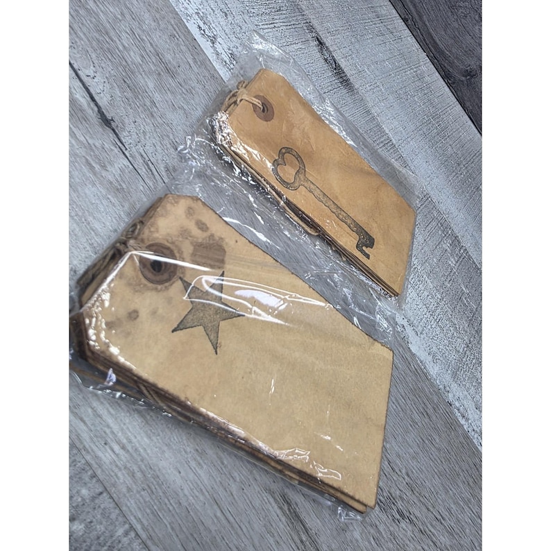 Hang Tags PRIMITIVE GRUNGY Old Paper Handcrafted Gift Tags Lot of 20 ...