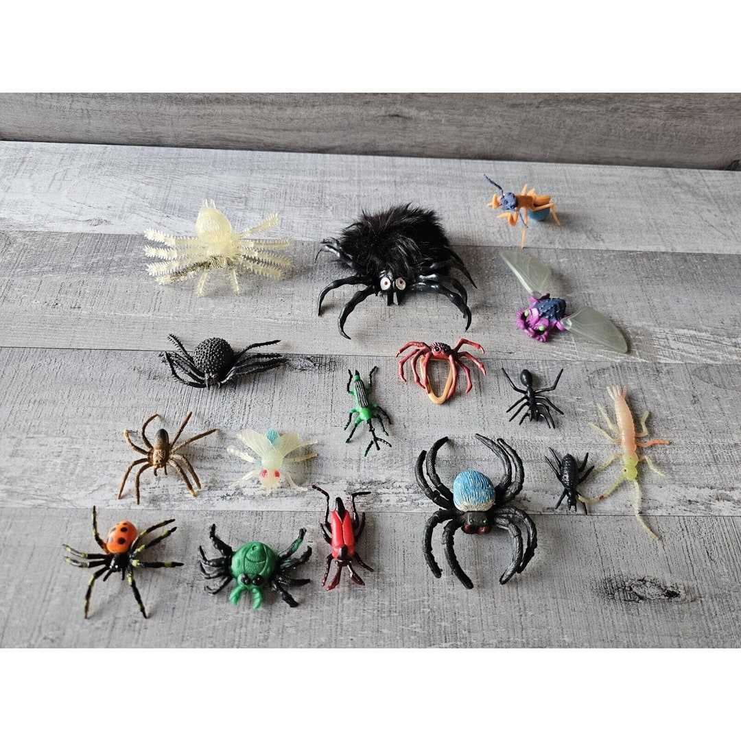 Lot of 16 Vintage 1980s/1990s Bugs Spiders Halloween Gross Icky Rubber ...