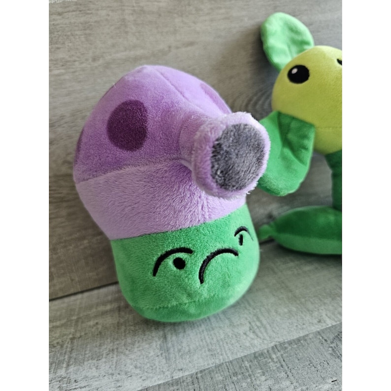 Plants Vs Zombies Plush Stuffed Animal Puff Shroom Blover LOT Window ...