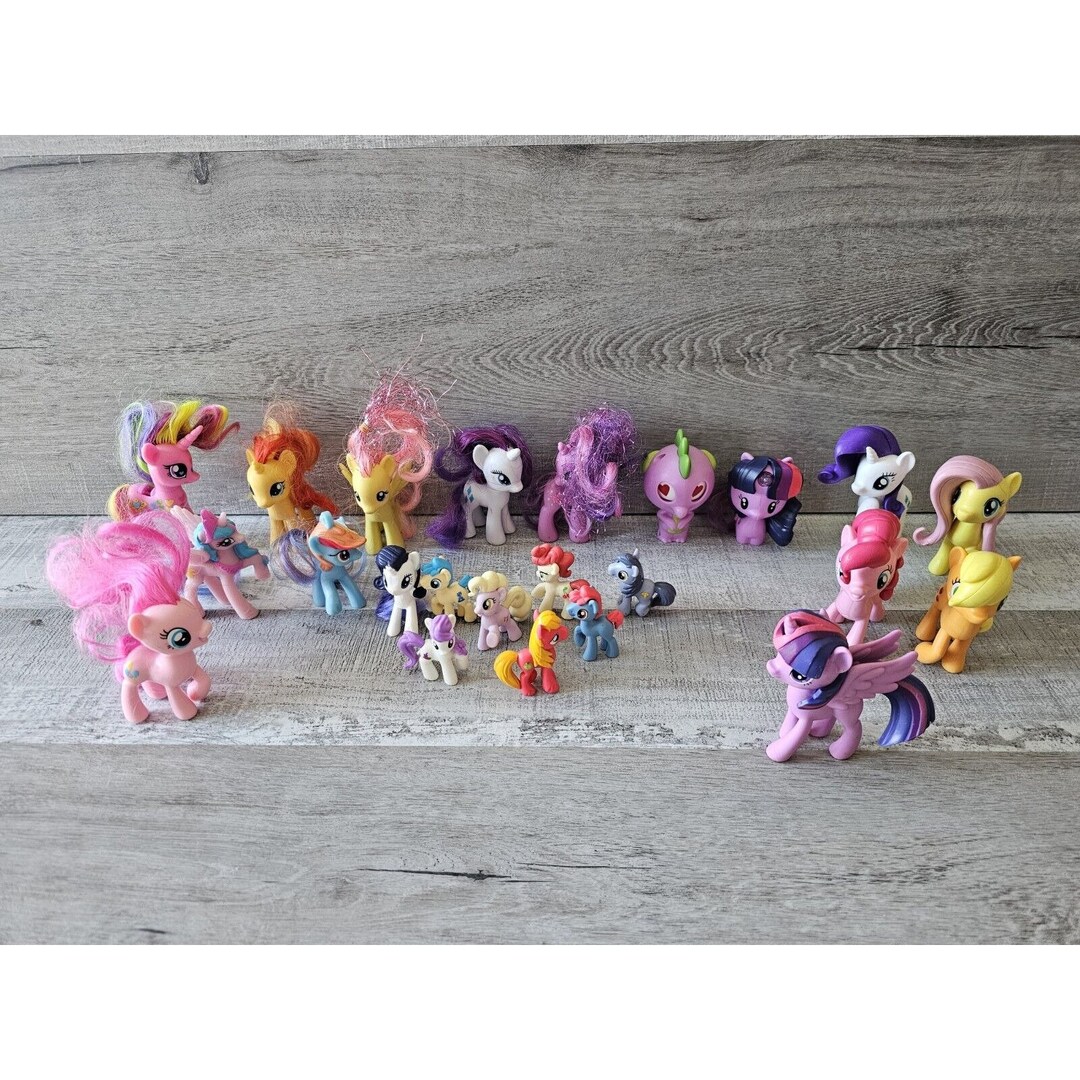Lot of 23 My Little Pony Variety Pack Twilight Sparkle, Rainbow Dash ...