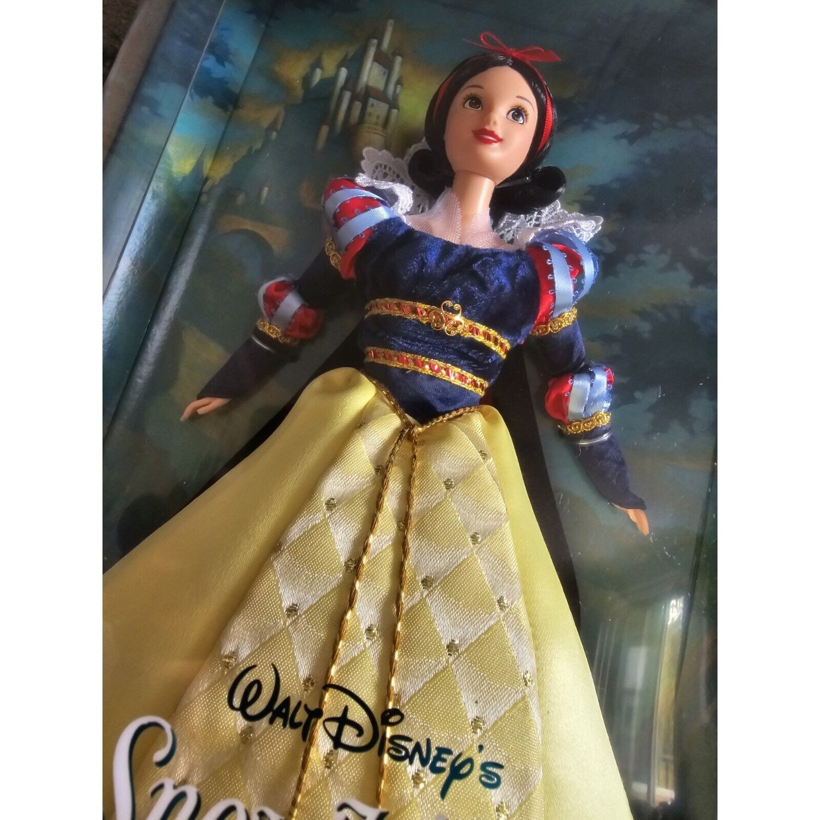 2000 Disney Snow White and the Seven Dwarfs Enchanted Princess Doll ...